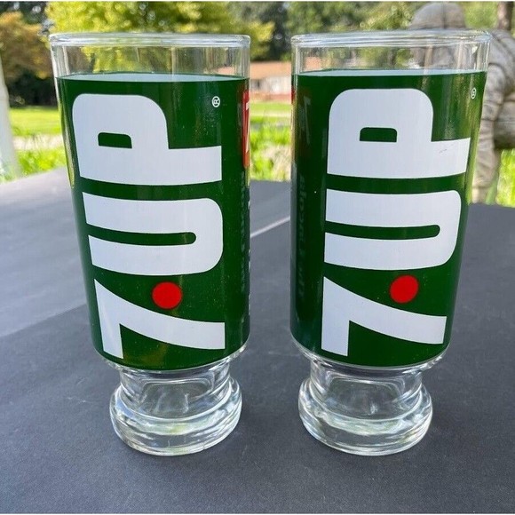 Dining | 2 Vintage 7s 7 Up Drinking Glass The Uncola Wet And Wild Soda ...